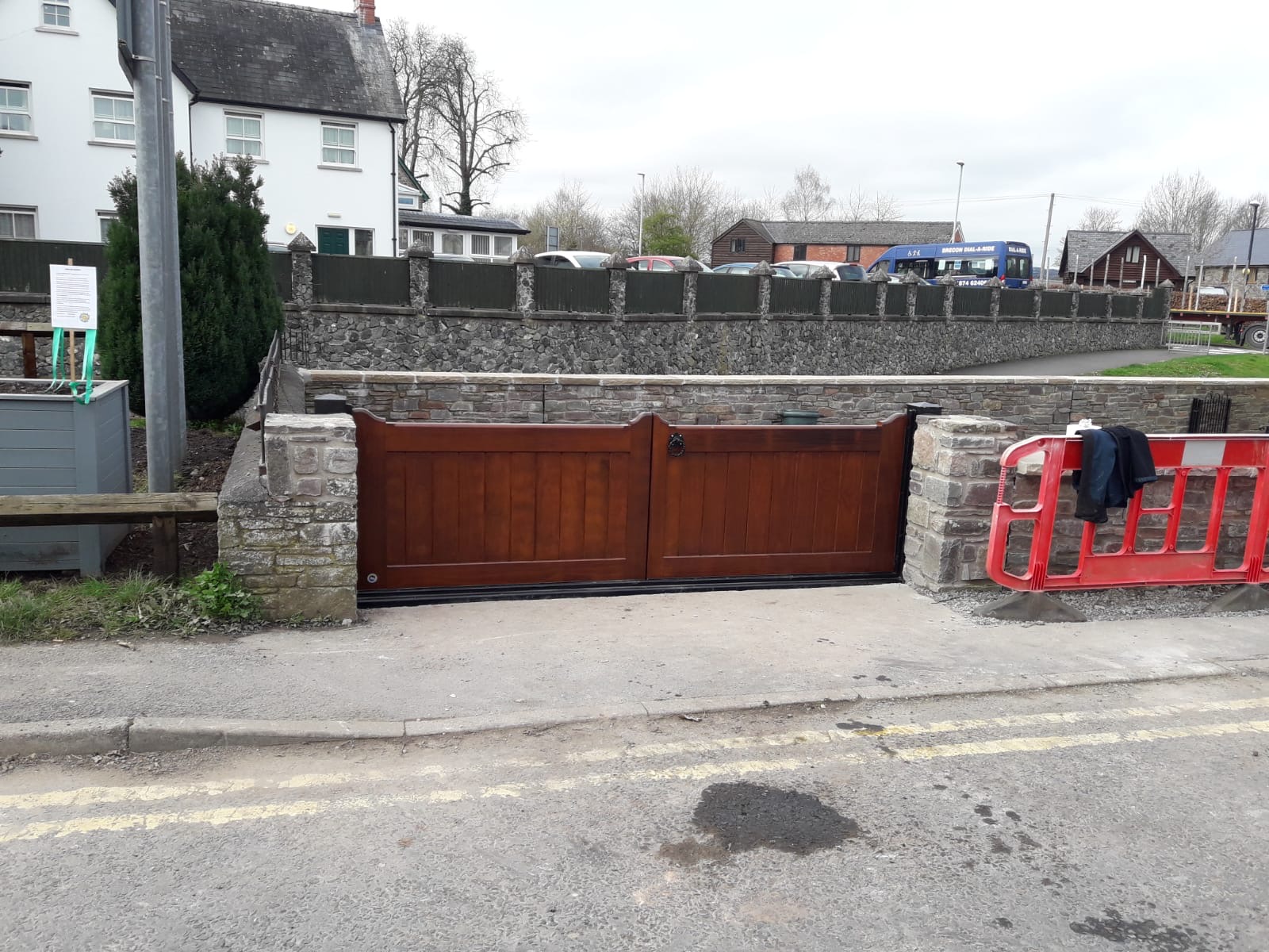 Timber Flood Gates - Lakeside Flood Solutions Singapore